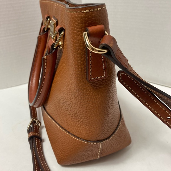 Dooney & Bourke | Bags | Dooney Bourke Chelsea Brown Pebbled Leather ...